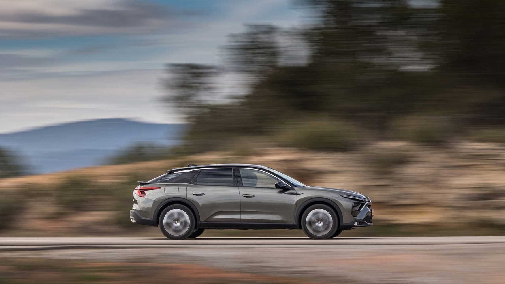 Citroen C5X review: the hybrid crossover tested | CAR Magazine