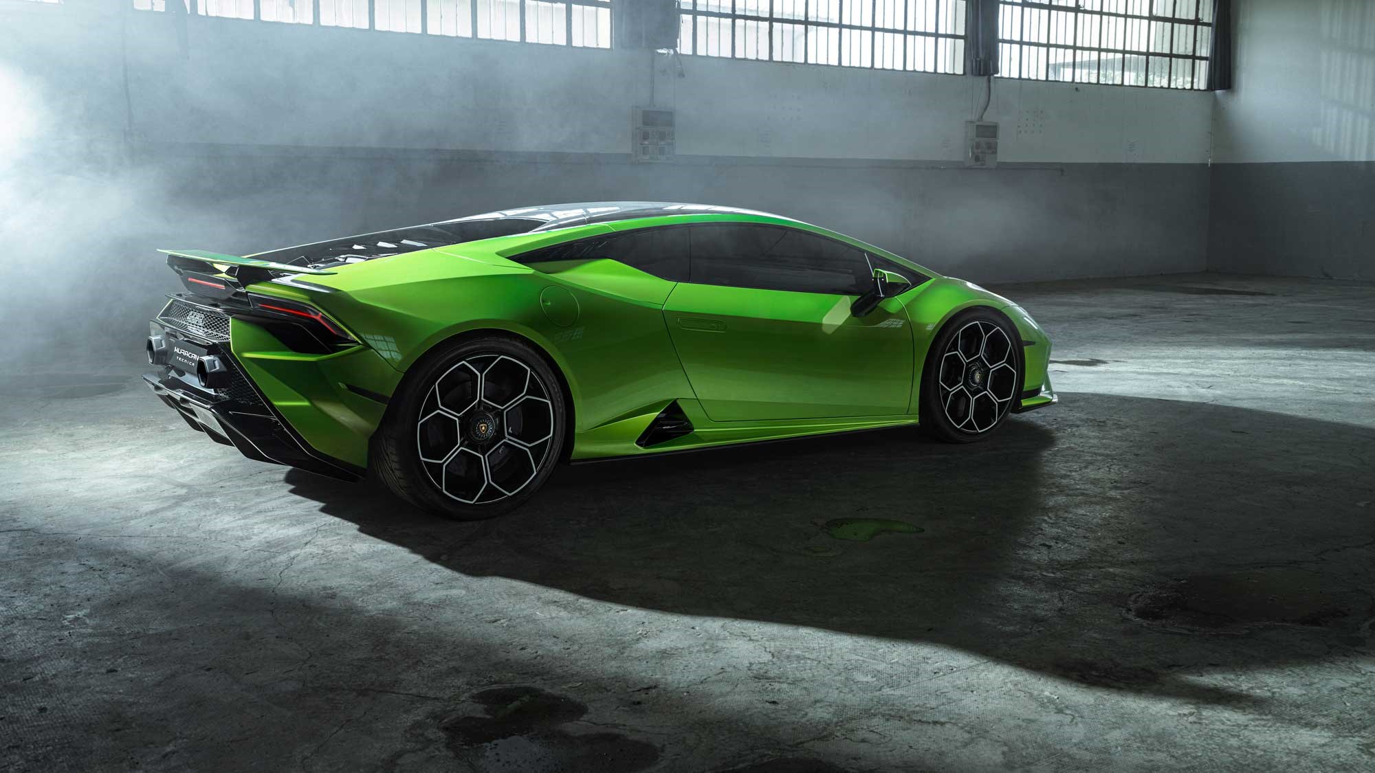 Lamborghini Huracan Tecnica: old bull, new tricks | CAR Magazine