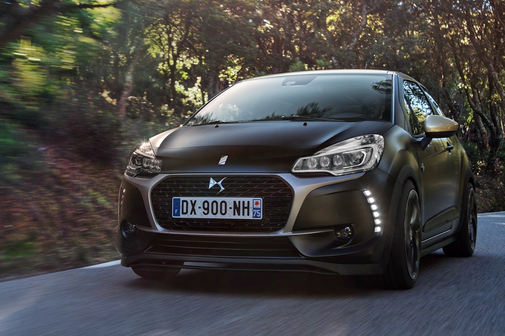 A bit of a performance: DS3 Performance first drive, CAR+ May 2016 ...