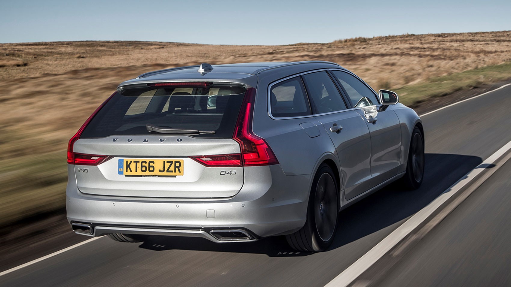 Volvo V90 D5 PowerPulse AWD R-Design (2017) review | CAR Magazine