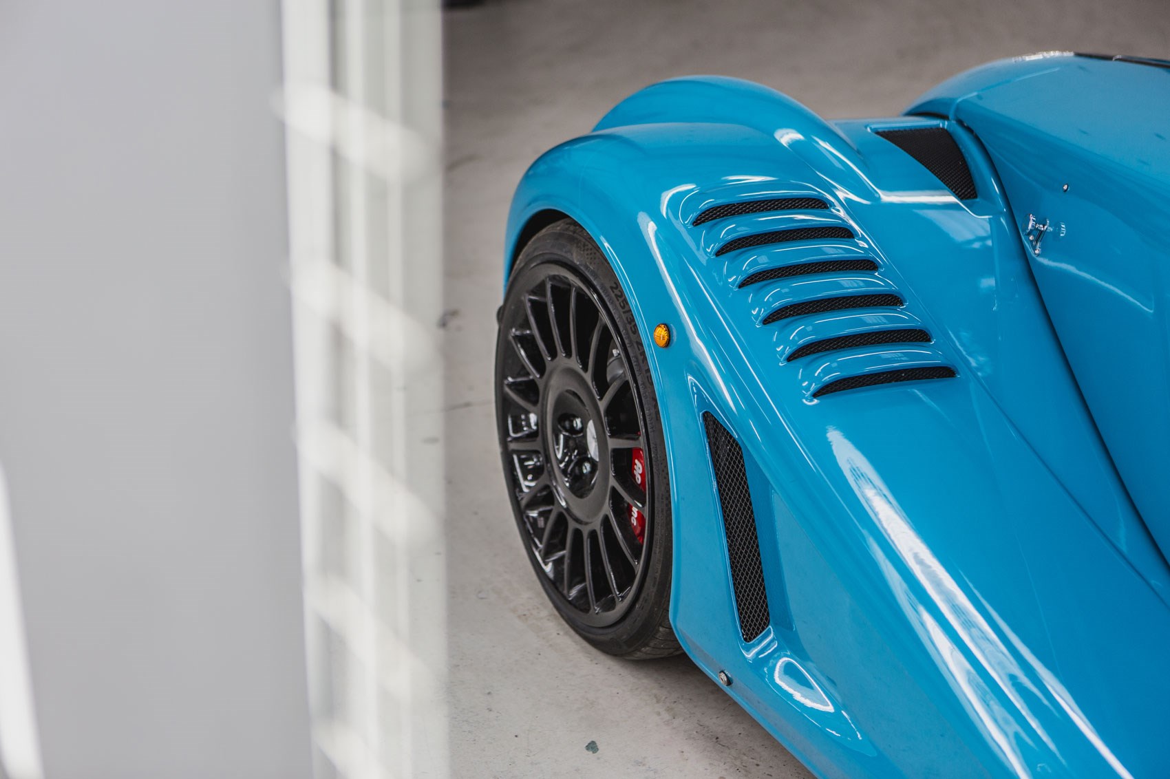 Morgan Aero GT and Plus 8 50th Anniversary specs prices pictures | CAR ...