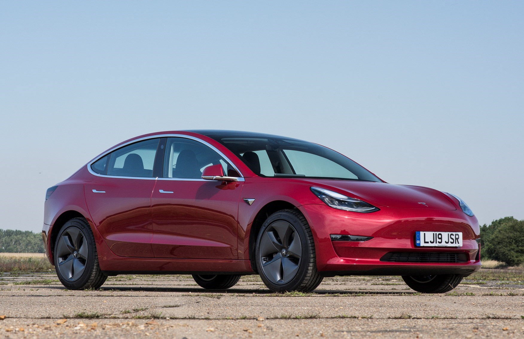 Tesla Model 3 UK video, specs, prices