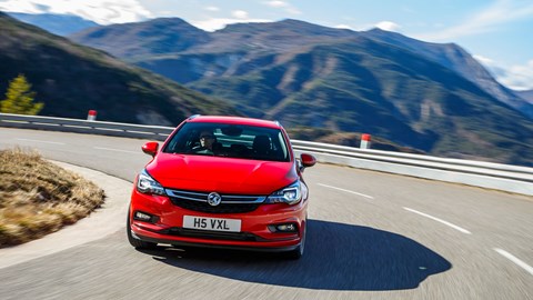Vauxhall Astra Sports Tourer Estate 1.6T 200ps Elite Nav (2016) review