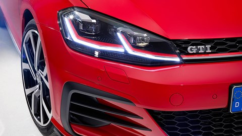 VW Golf GTI 2017 Mk7 facelift review