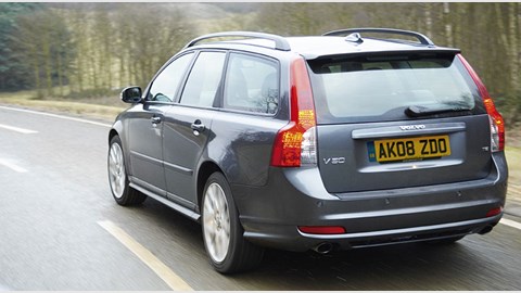 Volvo V50 2.0D Powershift (2009) review