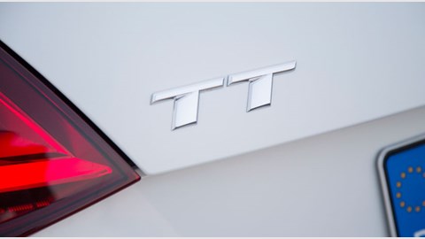 Audi TT 2.0 TDI Ultra Sport (2015) review