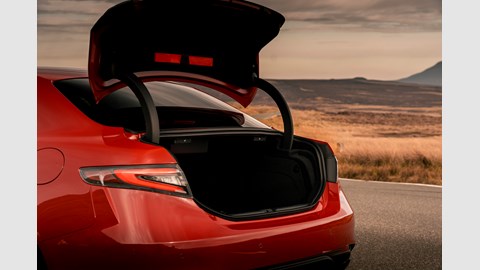 Alfa Romeo Giulia review: new 2023 Veloce on video