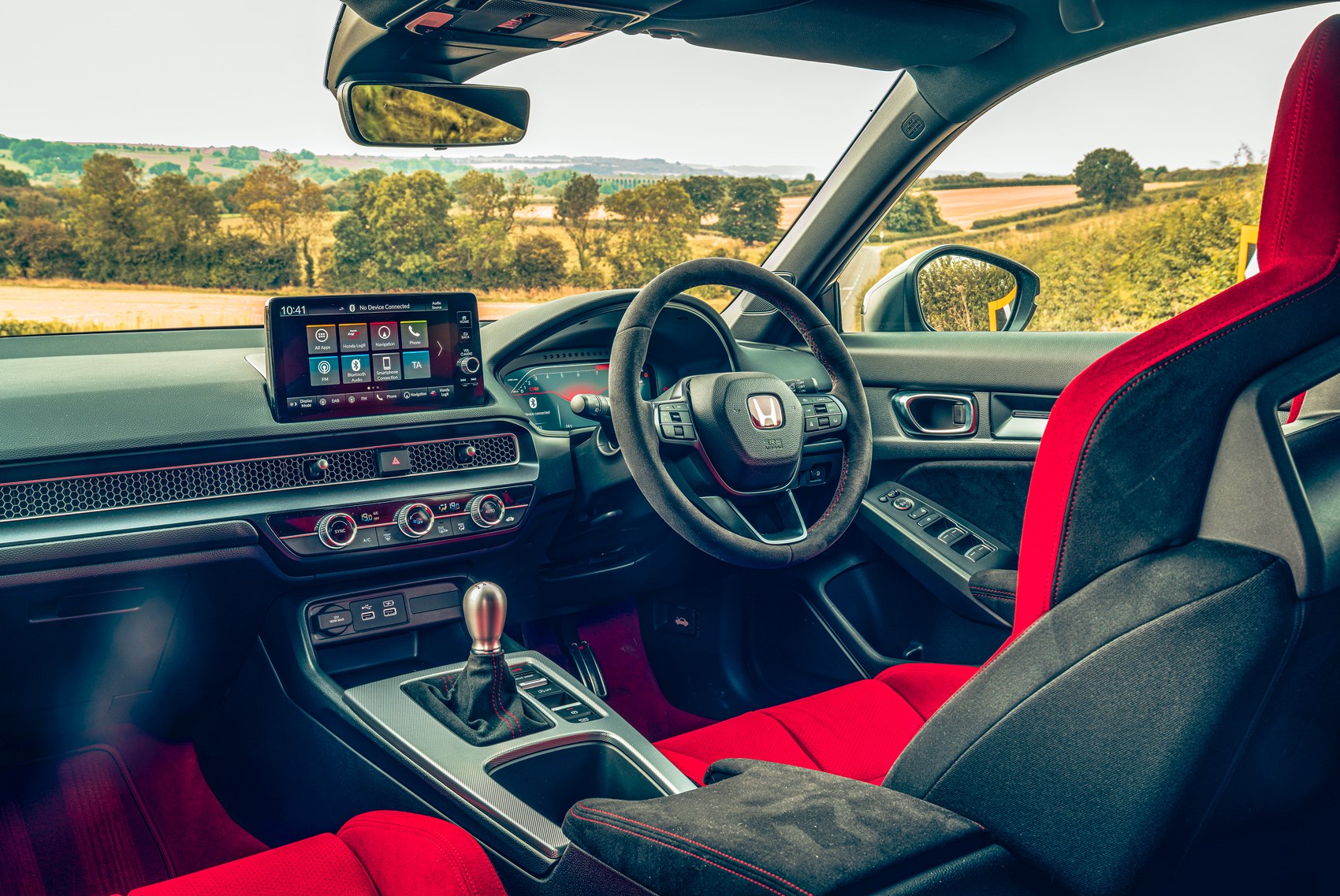 WRC vs BTCC: Toyota GR Yaris Gen2 vs Honda Civic Type R