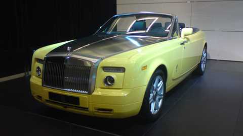 Rolls-Royce First Official Pictures | Car News